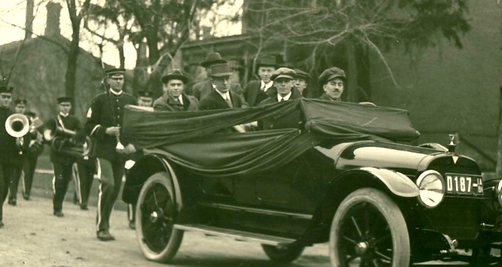 Iowa Homecoming: Hawkeye-Style. | Our Iowa Heritage